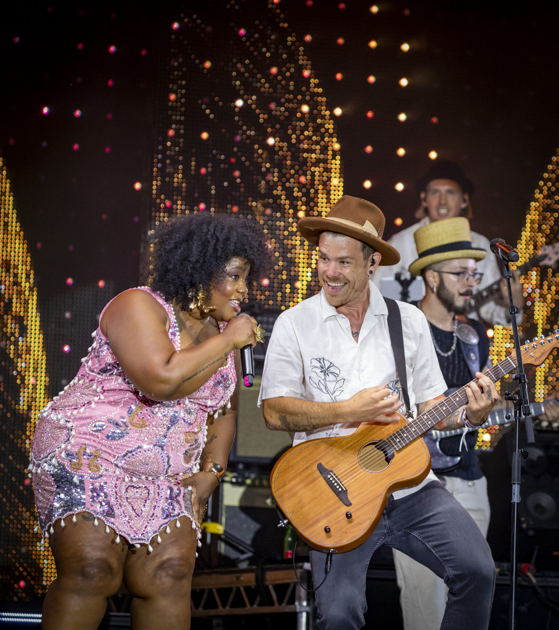 Matakustix Show- die etwas andere Heimatshow